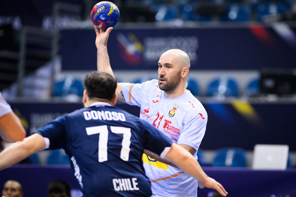 Un mal necesario en el camino a la Main Round | Hand-Station